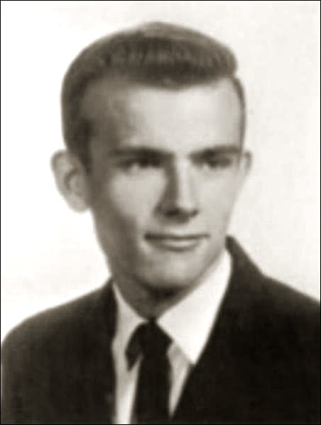 THE WALL OF FACES - Vietnam Veterans Memorial Fund