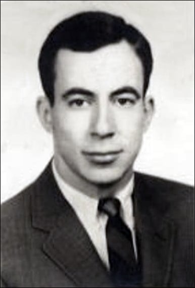 THE WALL OF FACES - Vietnam Veterans Memorial Fund