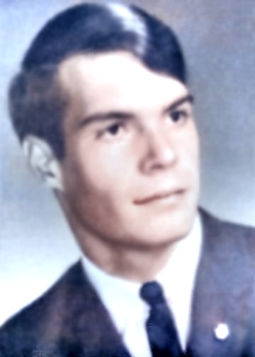 THE WALL OF FACES - Vietnam Veterans Memorial Fund