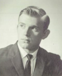 THE WALL OF FACES - Vietnam Veterans Memorial Fund