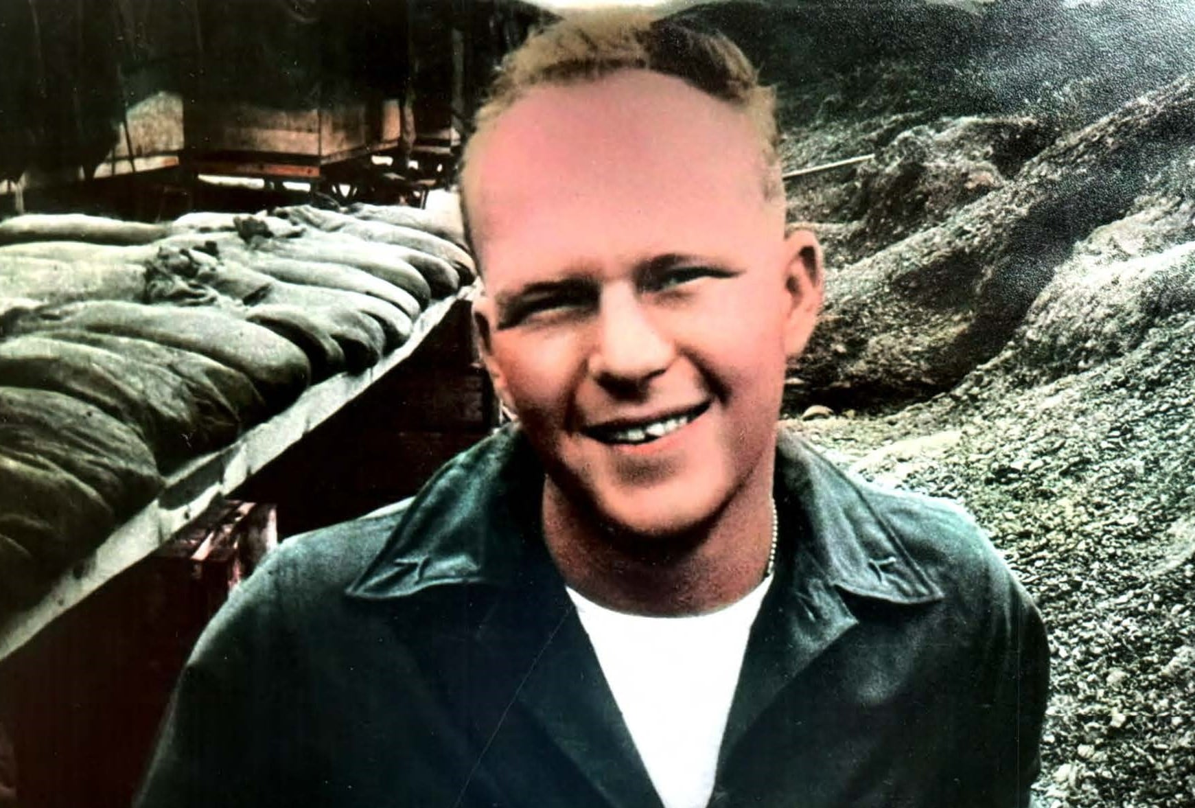 IN MEMORY HONOR ROLL - Vietnam Veterans Memorial Fund